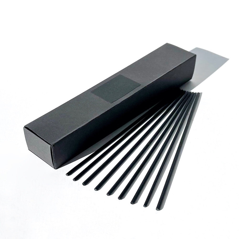 Replacement Reeds // 20 Black Fibre Reeds // 20 x 25cm – WICK Fragrances